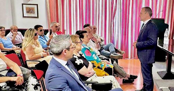 Cateno De Luca a Ragusa per partecipare all'assemblea provinciale - La ...